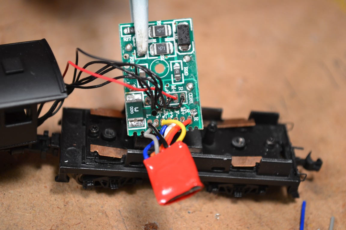 Installing a decoder in the Bachmann 4-6-0 - page 1 - DCC / Electronics - TheRailwire